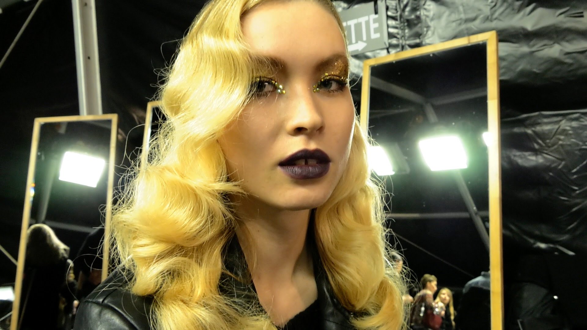 RICHMOND | WOMEN FASHION SHOW FALL WINTER 2017 (Exclusive Backstage ...